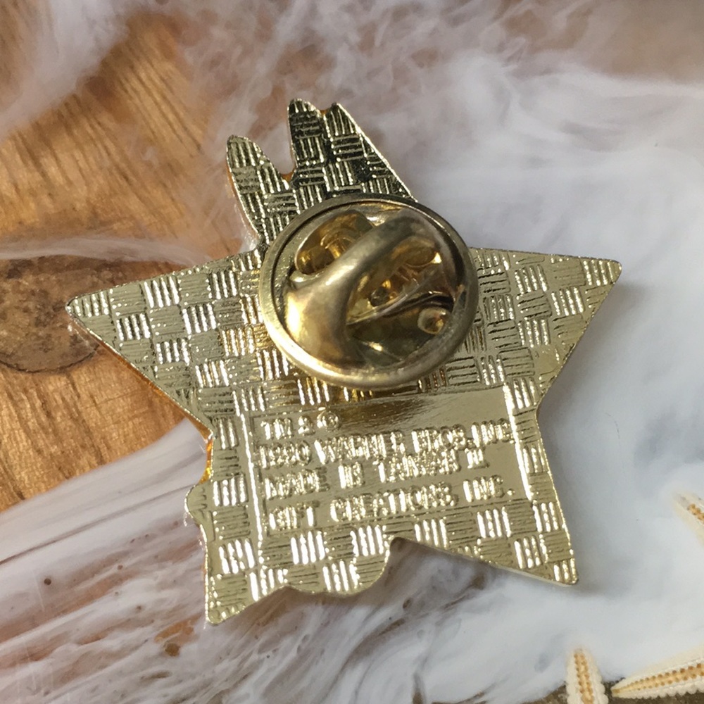 1990 Wb Bunny Collectible Lapel Pin - Gem